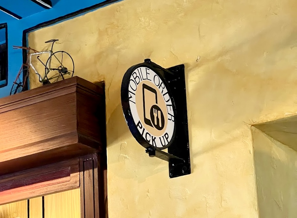 How to Use Mobile Order at Disney World